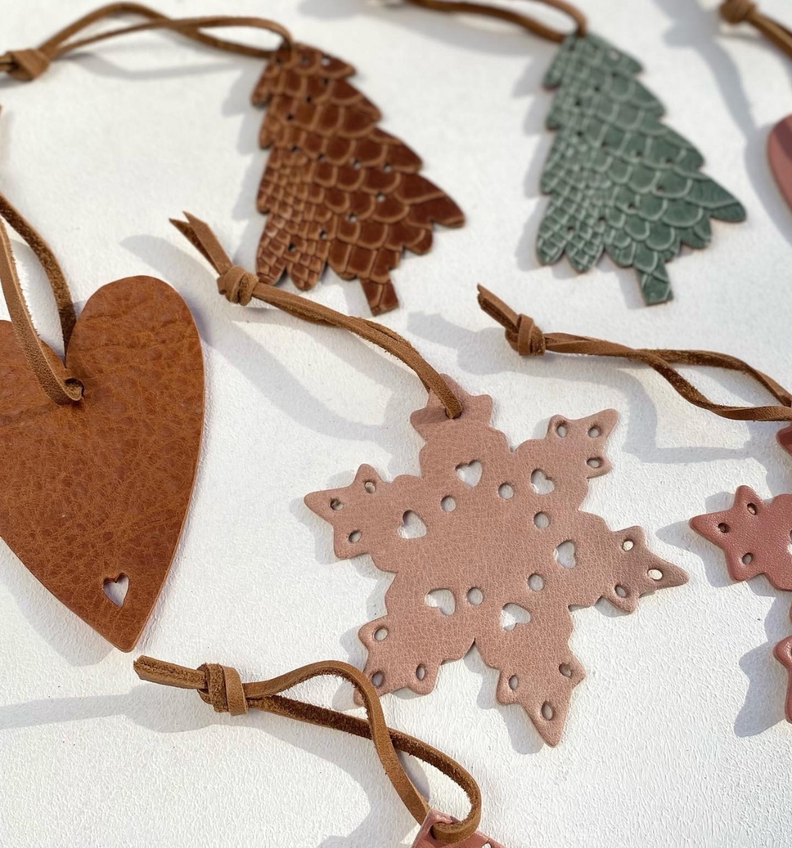 Leather Ornaments - extra set – VanVeer